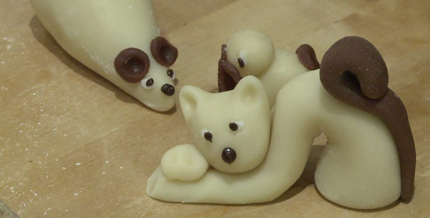 Marsepeinfiguren maken (video) - Foodtube.nl