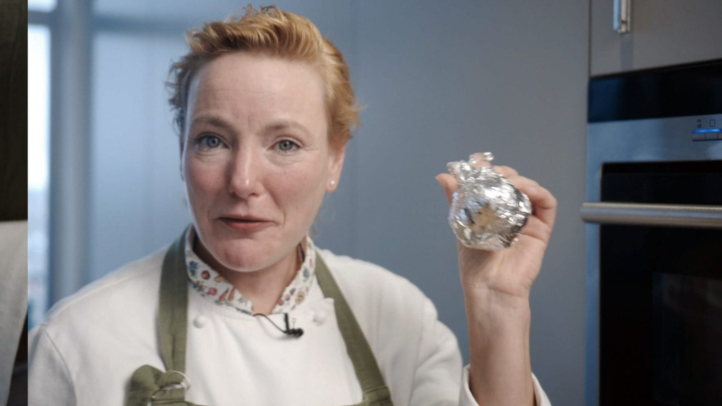 Knoflook poffen (video) - Foodtube.nl